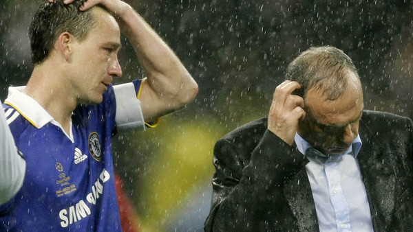 10 Emotional Moments That Made Footballers Cry