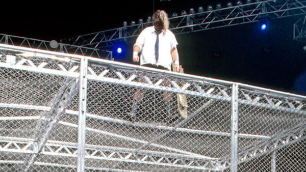 10 Sickest Spots In The Iconic Undertaker Vs Mankind Hell In A Cell ...