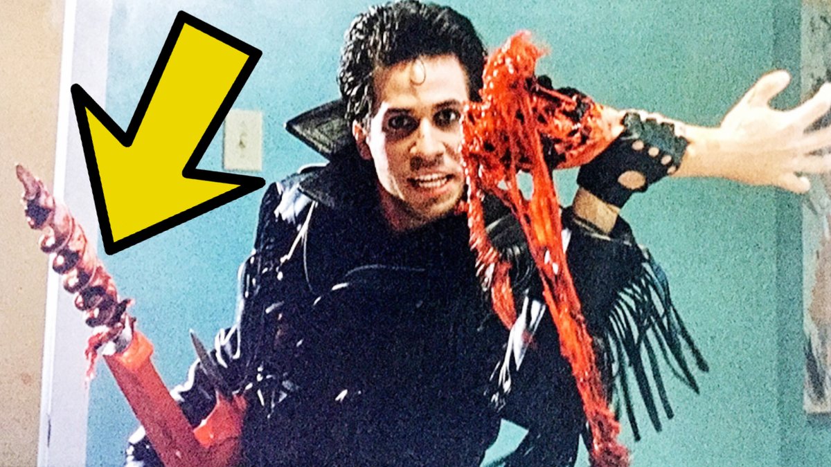 10 Coolest Weapons Used In Horror Movies – Page 5