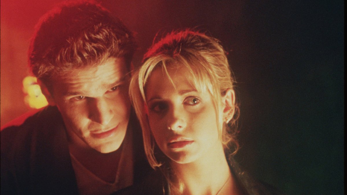 Buffy The Vampire Slayer Vs. Angel: Which Show Is Better?