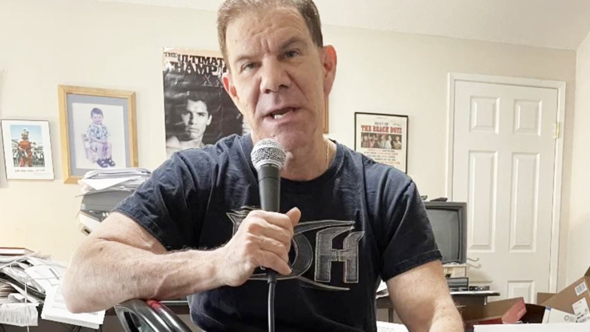 Reddit Goes Crazy Over New Image Of Dave Meltzer's Wrestling Office