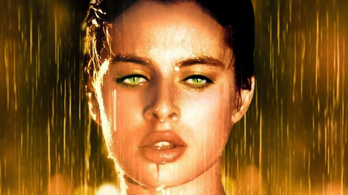 10 Horror Movie Remakes That Were TOTALLY Different