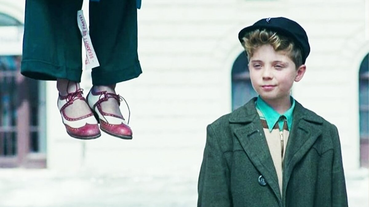 10 Heartbreaking Movie Moments That Came Out Of Nowhere